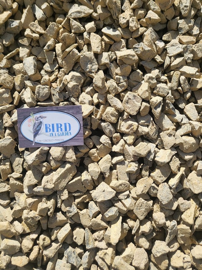 Aggregates: 20mm Aggregate | Bird in a Garden